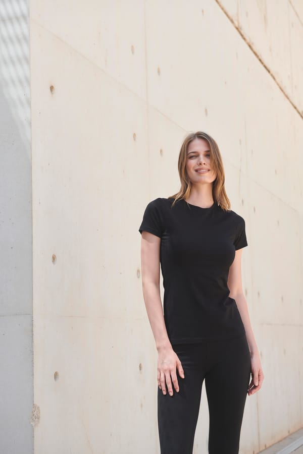 T-shirt donna Feel Good girocollo - SF Clothing